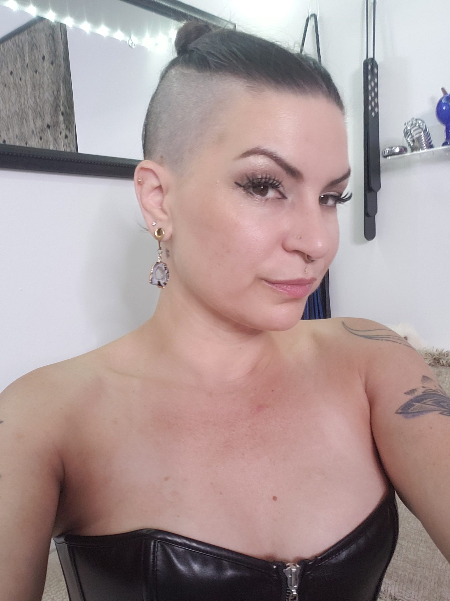 Sinful Sunday ~ The Lady Katrina